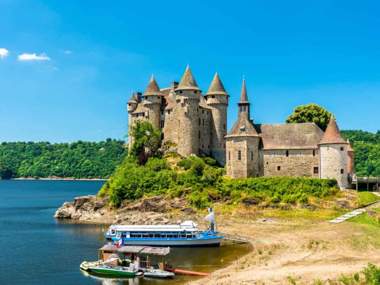 16 Most Beautiful Castles In The South Of France - The Adventurous Feet