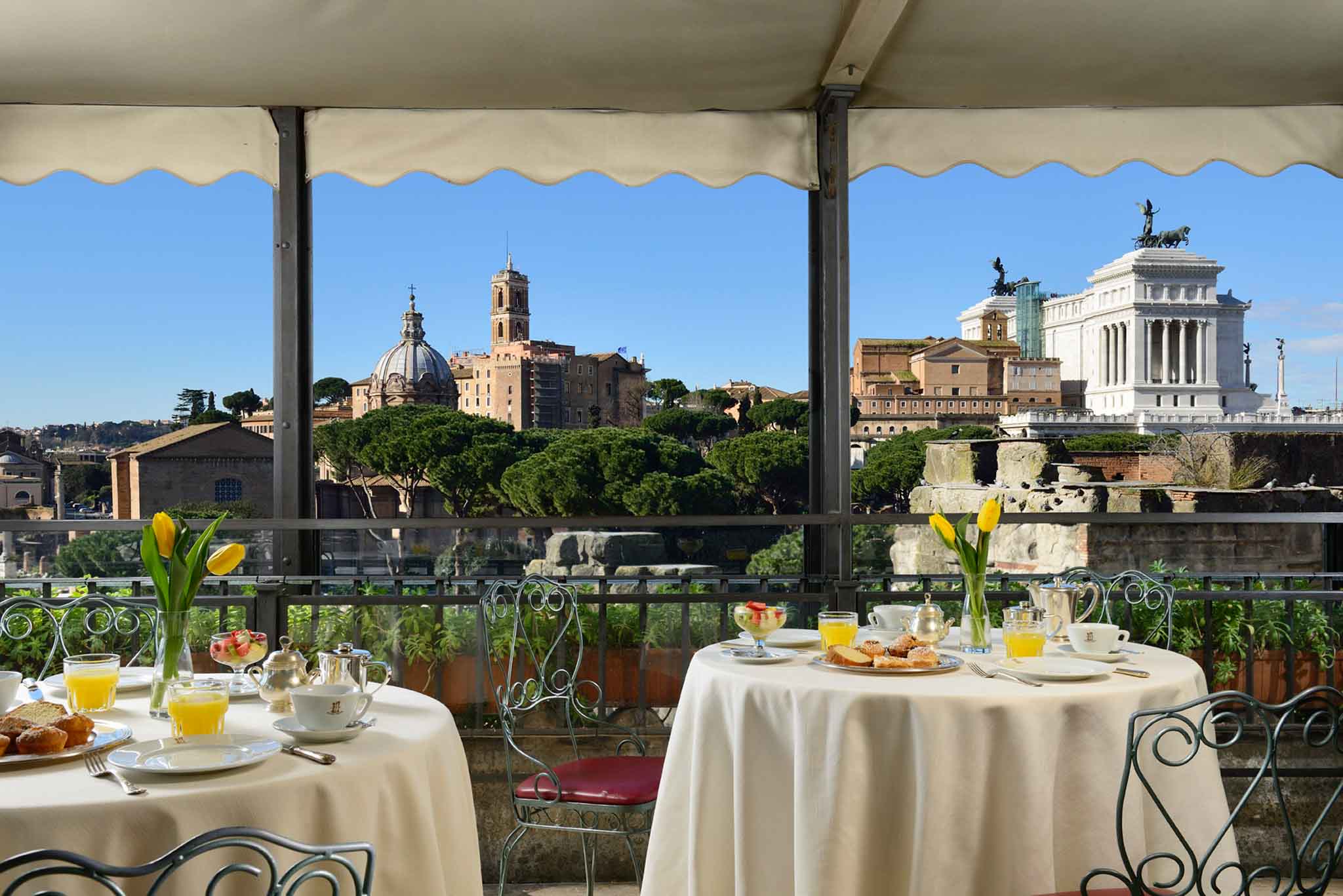 17 Best Rooftop Restaurants In Rome That Serve The Best Food And Views ...